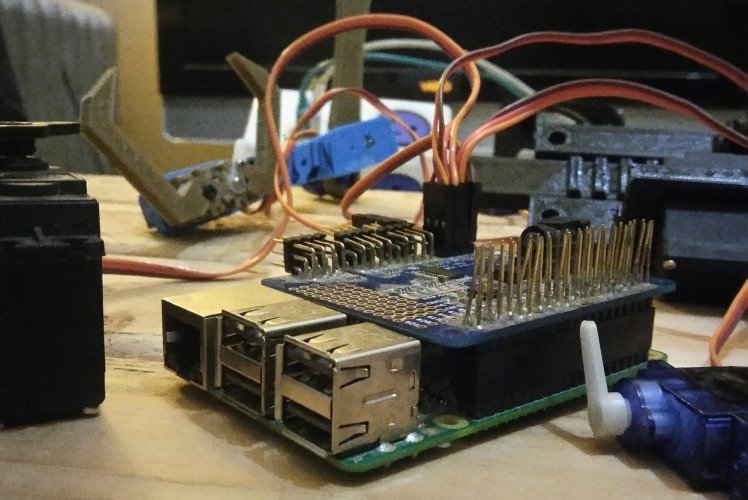 Learning Servos With The Raspberry Pi And Adafruit Servohat